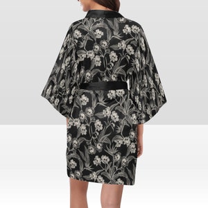 Gothic Floral Satin Robe, Spooky Macabre Human Skull & Flower Long ...