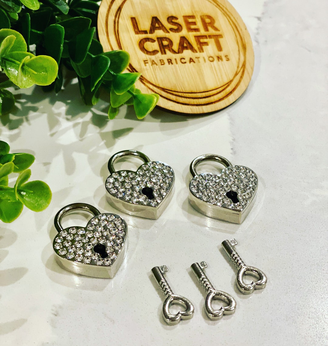 Wishing Well padlock with diamanté’s - Etsy Österreich