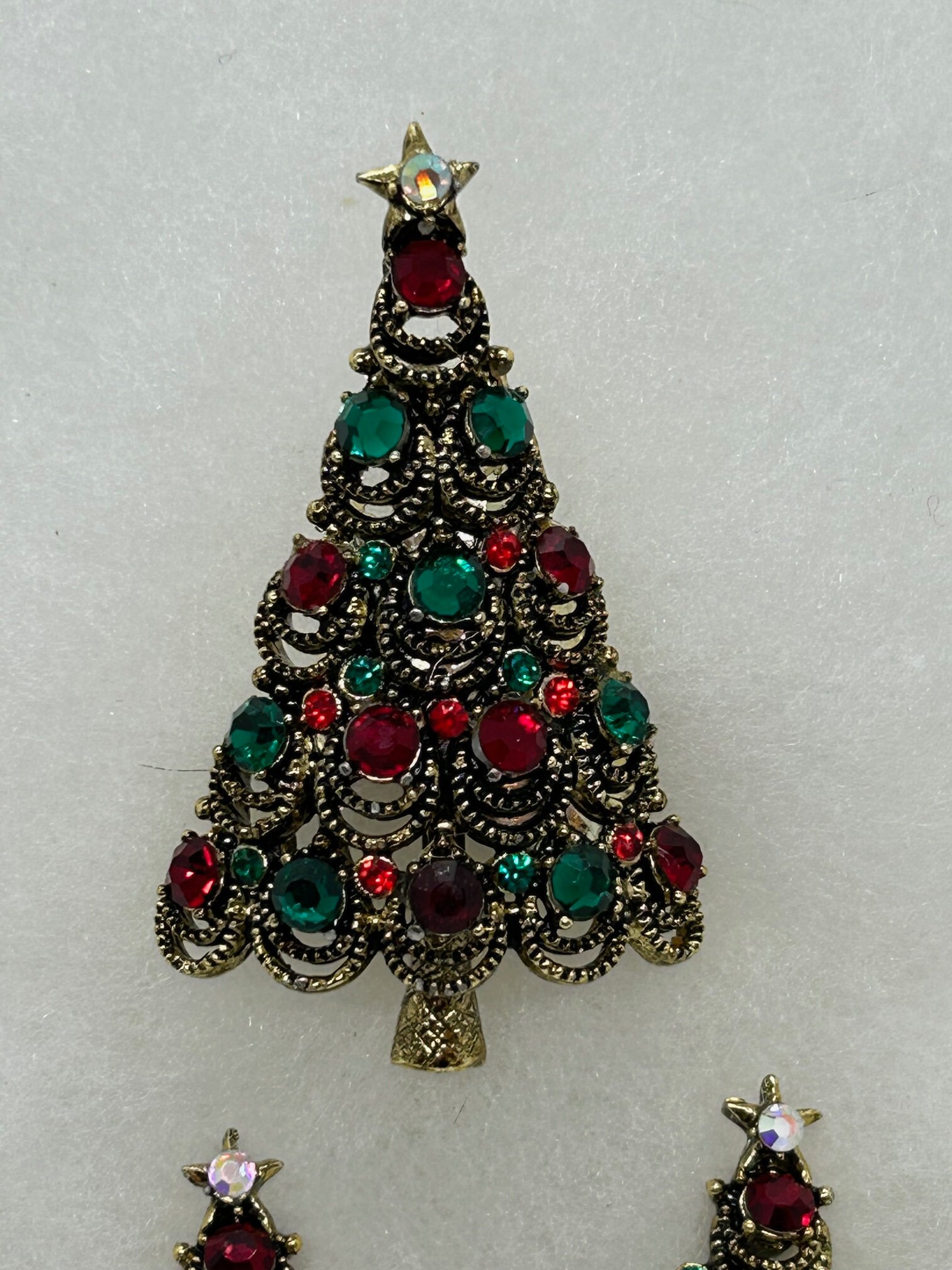 Vintage Pakula Christmas Pin and Clip Earrings - Etsy