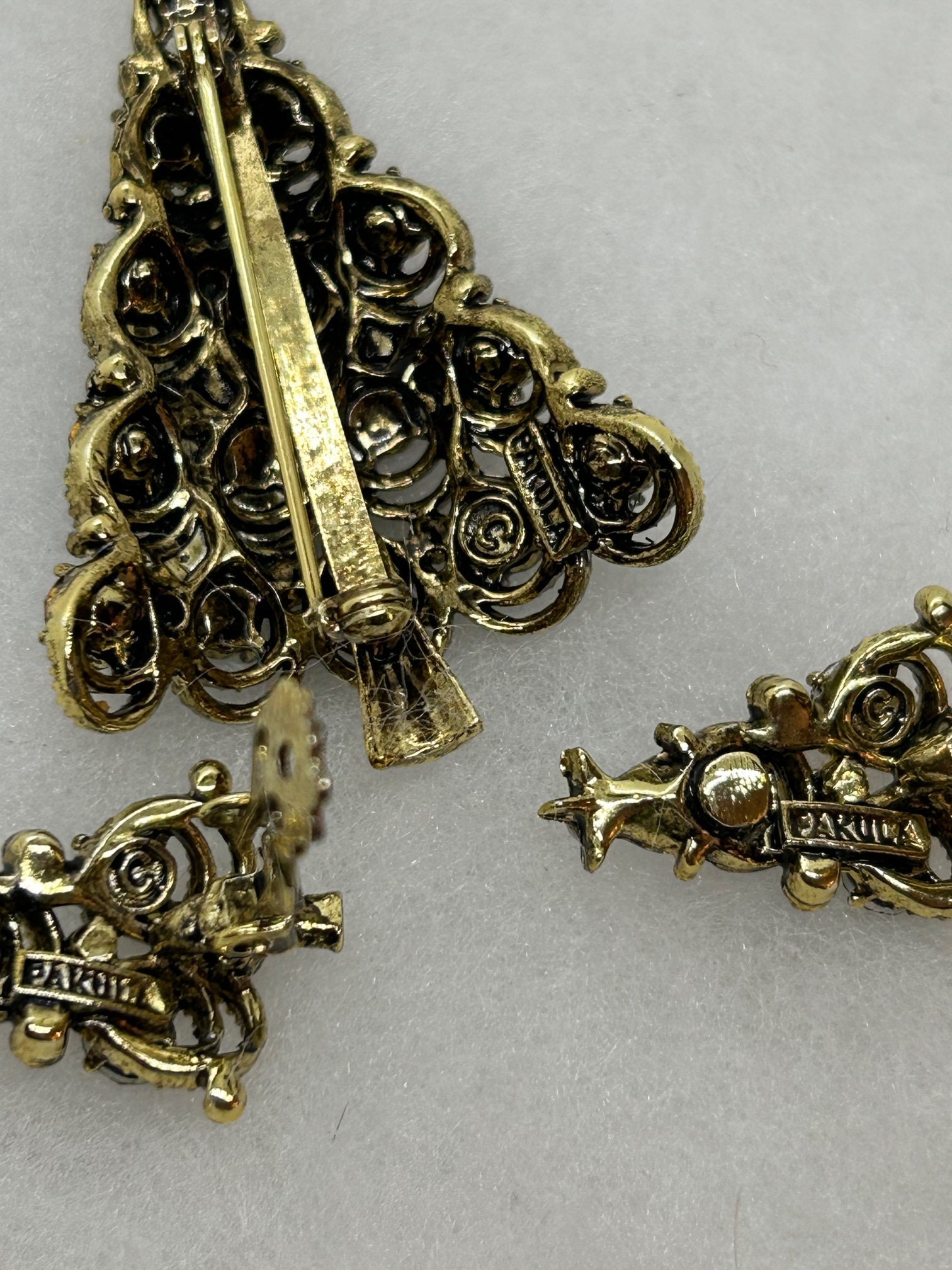 Vintage Pakula Christmas Pin and Clip Earrings - Etsy