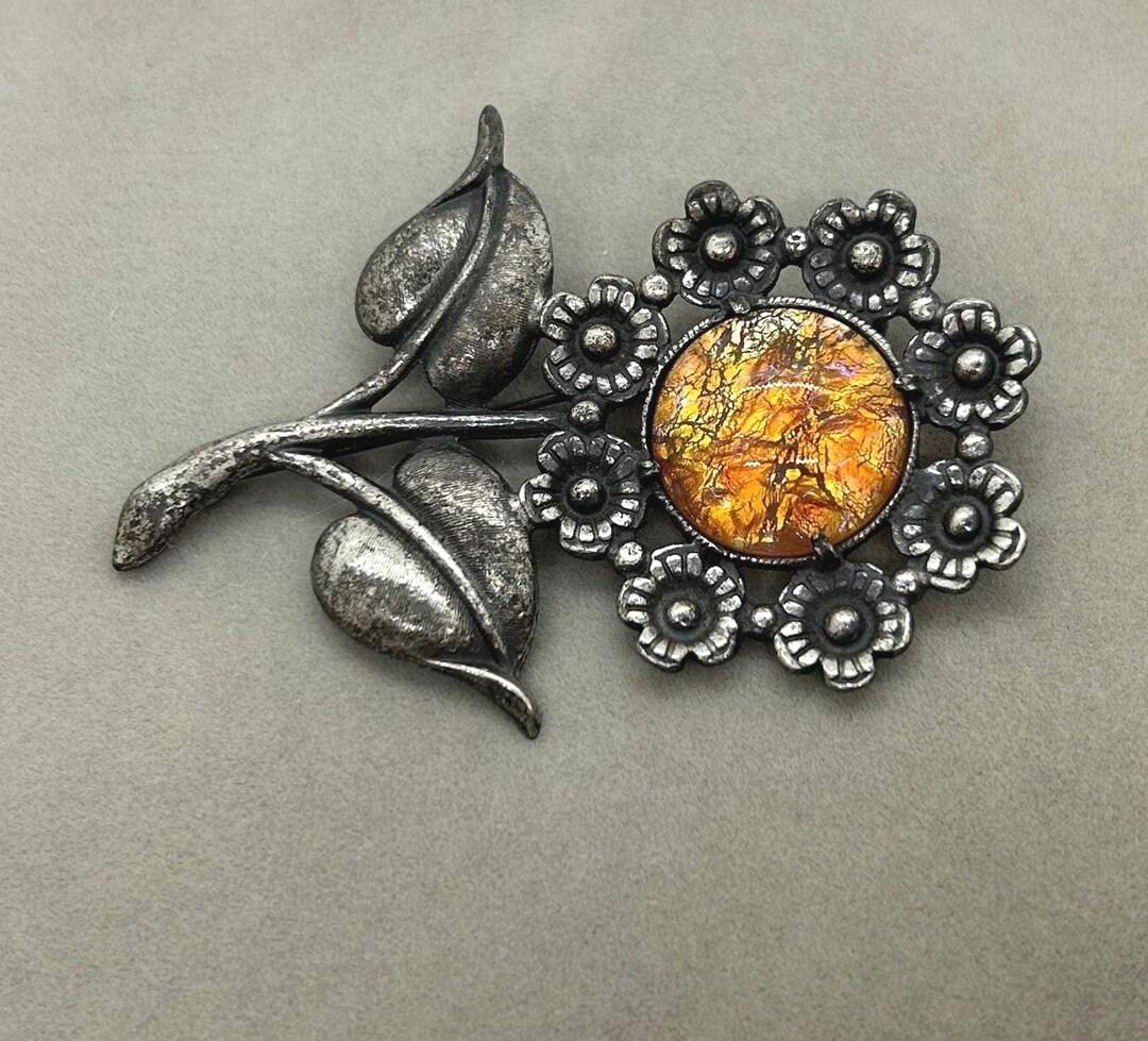 Little Nemo Pot Metal Flower Brooch - Etsy