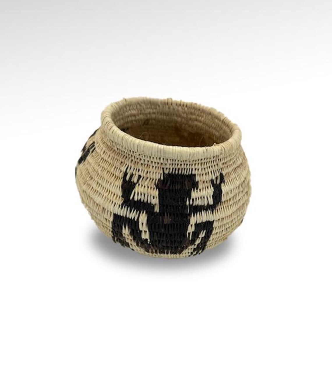 Basket, Panama Indian, Tree Frog Design, Bowl Basket, Home Decor, Shelf ...