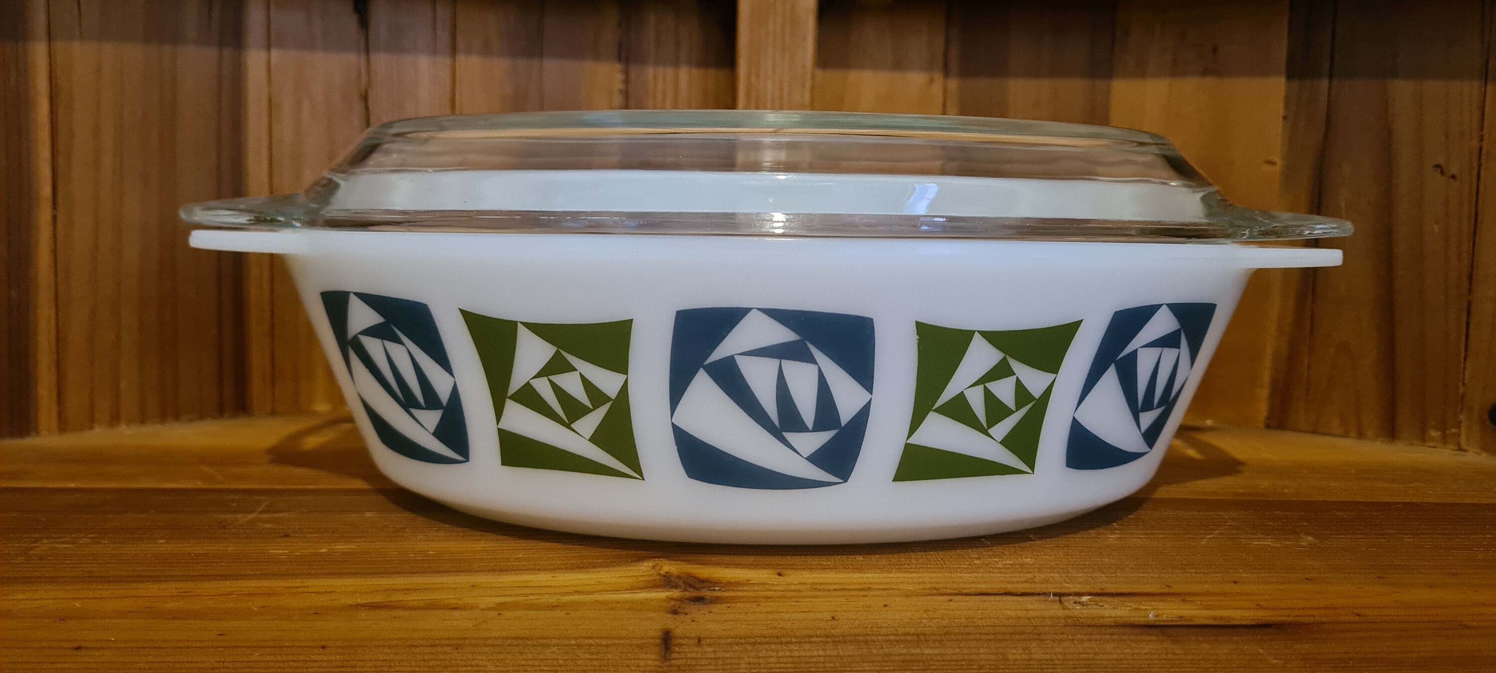 Vintage JAJ Pyrex Checkers 2.5PT Oval Casserole Dish With Lid | Etsy Vintage JAJ Pyrex Checkers 2.5PT Oval Casserole Dish With Lid | Etsy