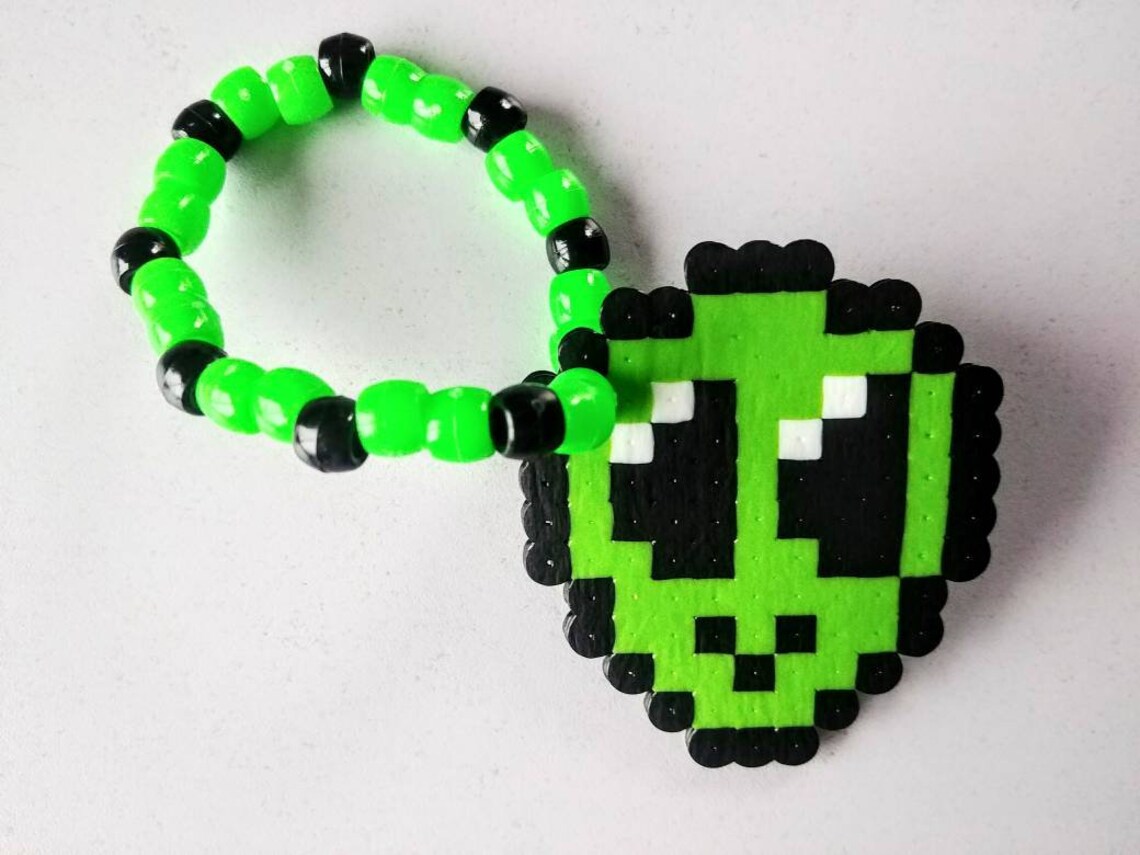 Custom Alien Kandi Single - Etsy