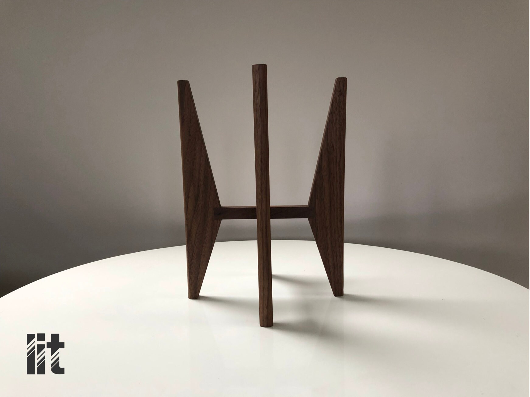 Helix Modern Plant Stand - Etsy