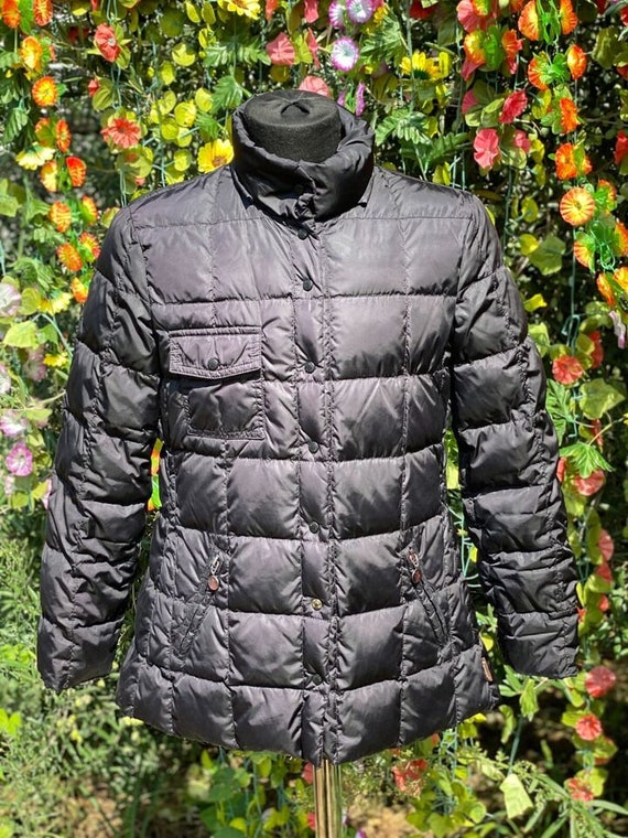 Moncler goose down store