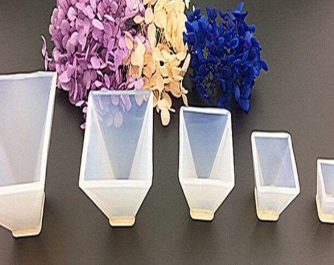 Solid Triangle Silicone Mold for Home Decoration - Pyramid Epoxy Resin ...