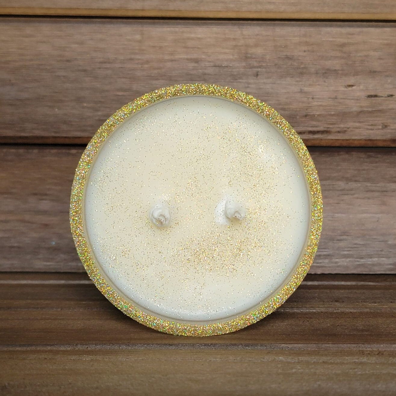 Limited Edition: Crowned for Success Candle 16-ounce Cinnamon Vanilla ...