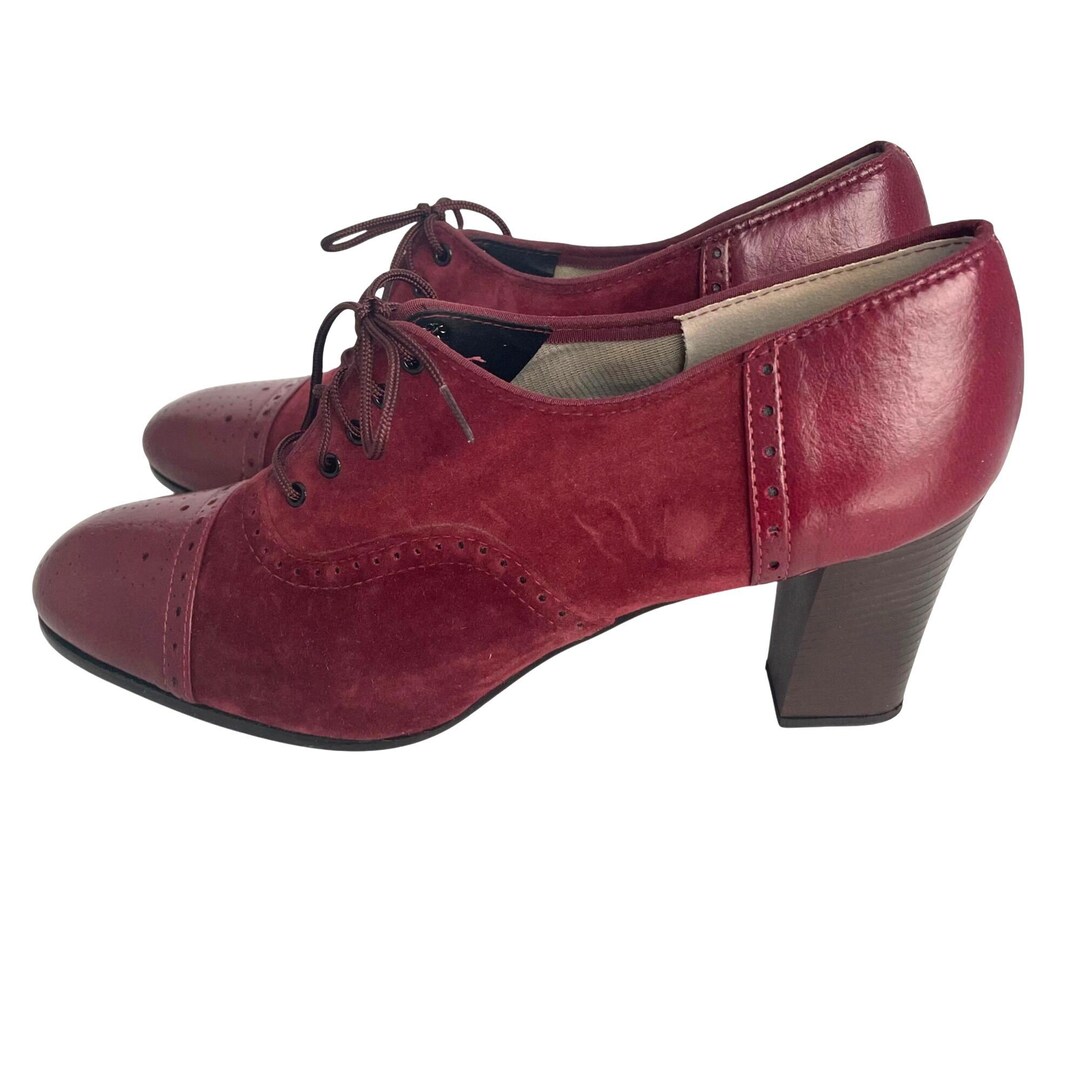 True Vintage Women's Red Oxford Heels Sears Size 8B Faux Suede 1970s ...