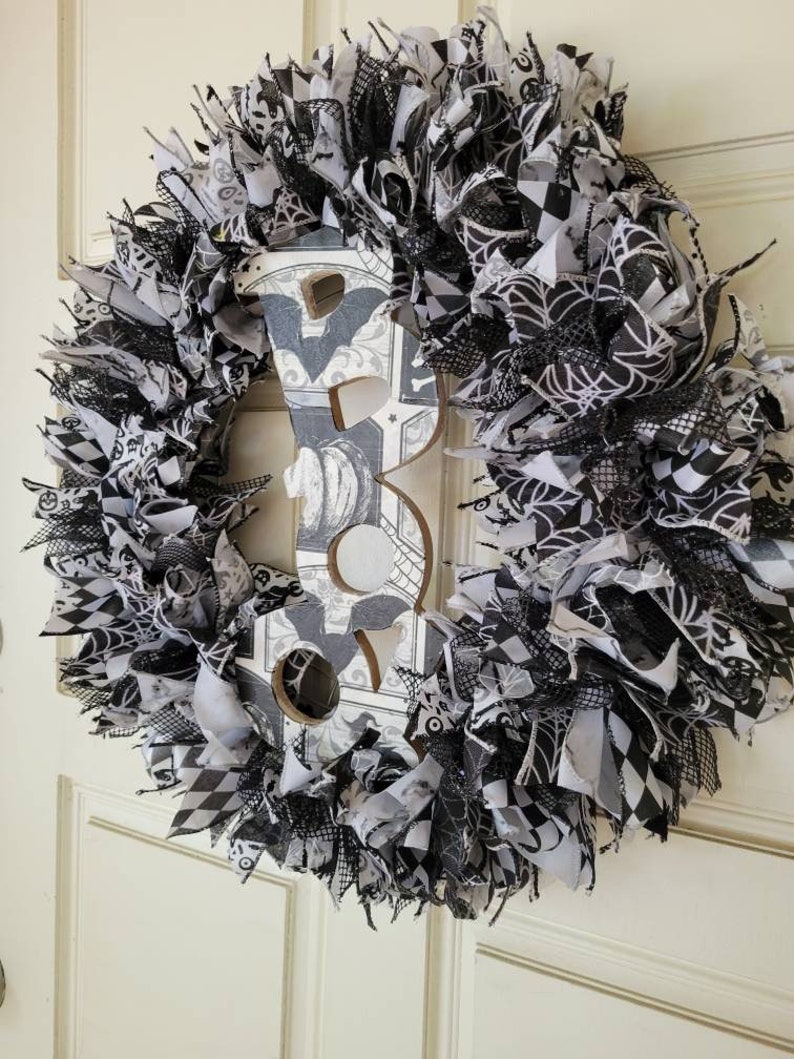Black & White Halloween Ribbon Wreath With 'boo' Sign - Etsy