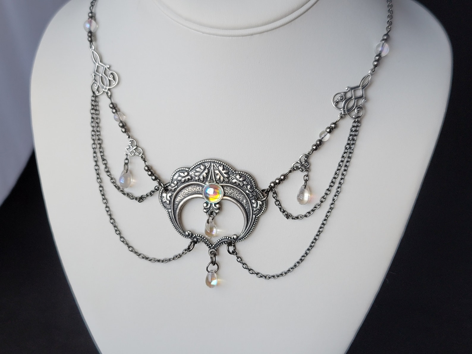 Elegant Renaissance Iridescent Chain Necklace Handmade Chain - Etsy