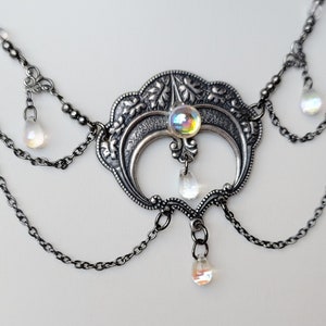 Elegant Renaissance Iridescent Chain Necklace Handmade Chain - Etsy