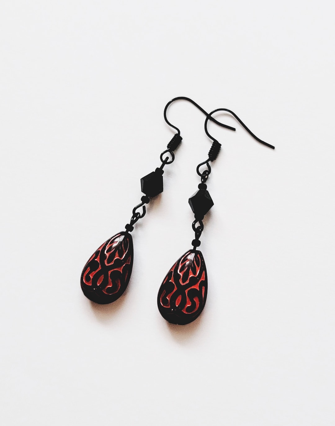 Black and Red Gothic Earrings, Elegant Gothic Teardrop Earrings, Black ...