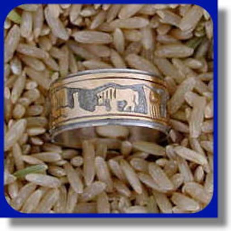 Storyteller Ring - Etsy