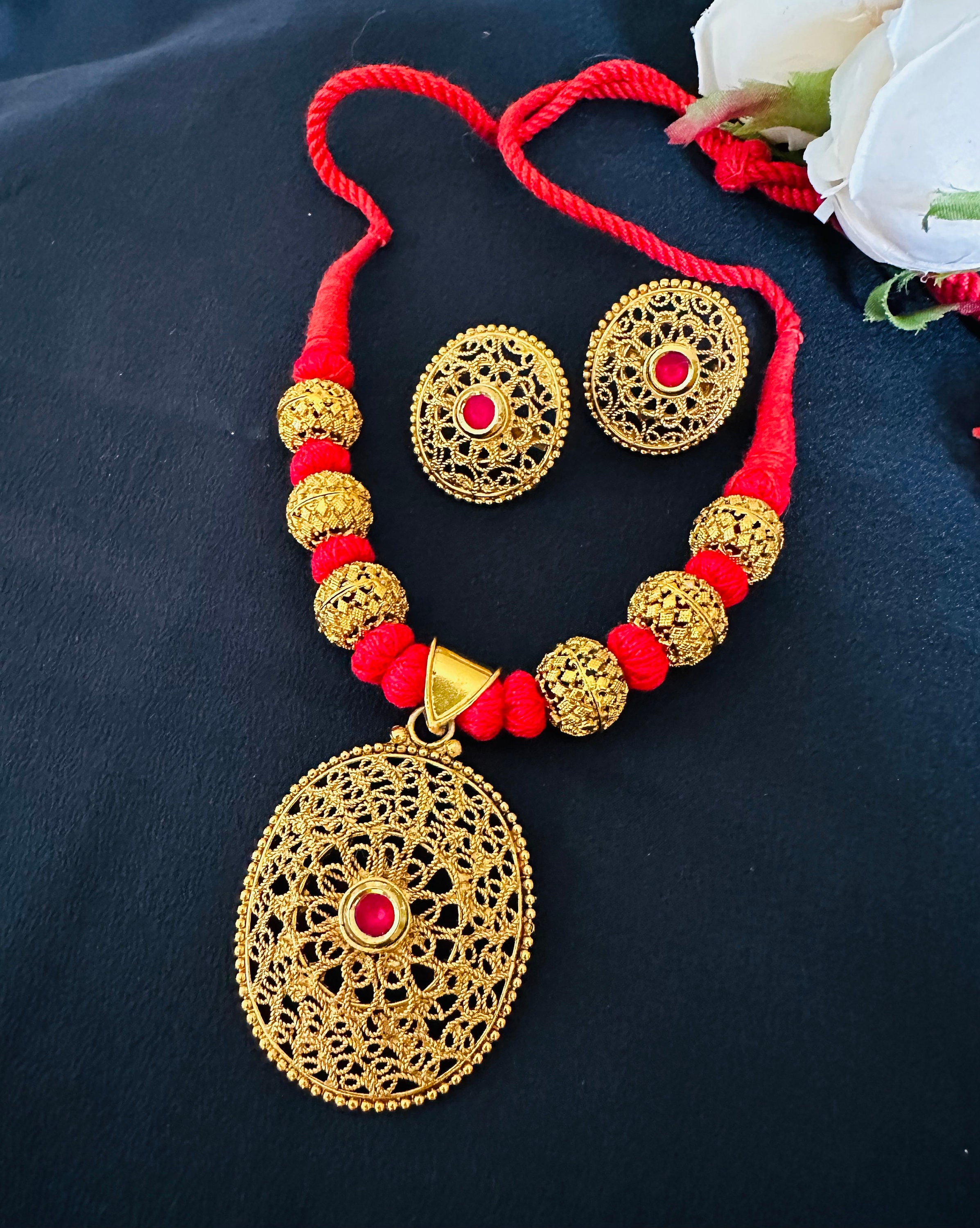 Red and gold necklace set store
