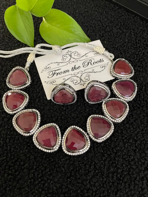 Wine color choker set store