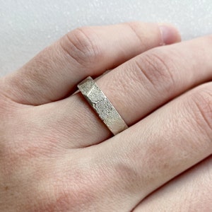 Gold Rustic Wedding Ring, Organic Solid 14k Gold Wedding Band, Rustic ...