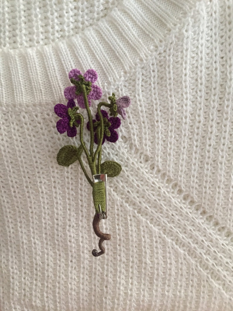 Crochet African Violet flower brooch Purple flower Handmade | Etsy