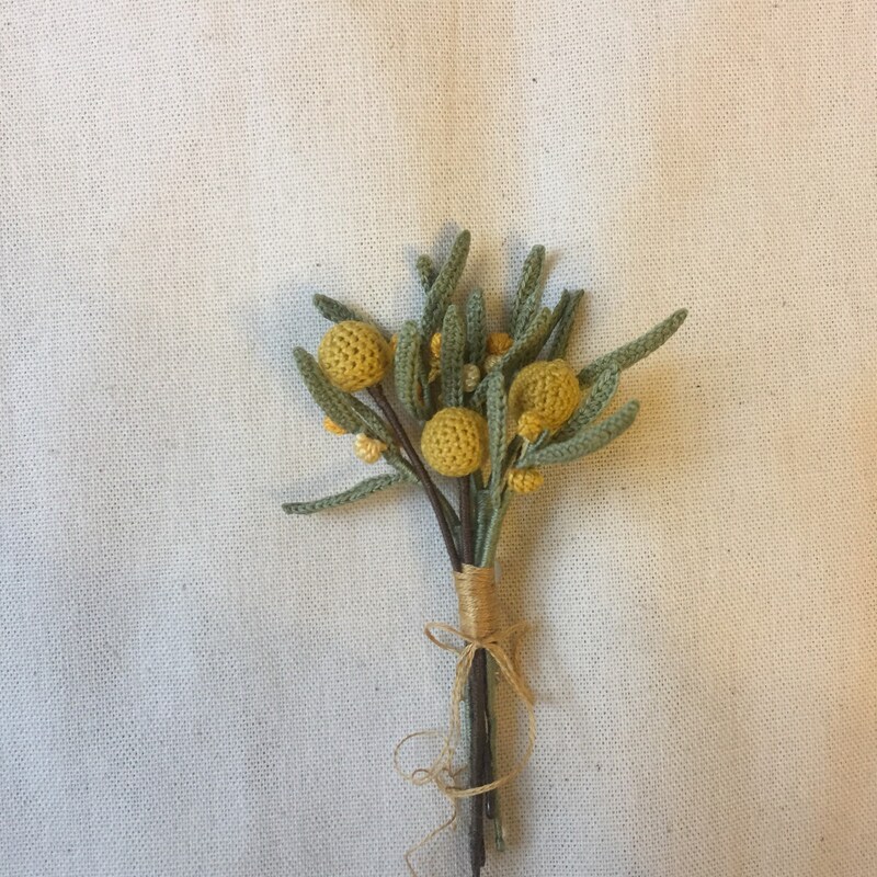 Wattle Brooch - Etsy Australia
