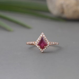 Minimalist Kite Shaped Ruby Engagement Ring, 14K Solid Gold Ruby Halo ...