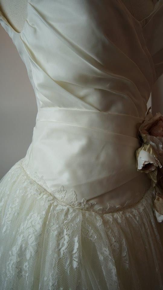 Off White Elegant Wedding Dress - Etsy