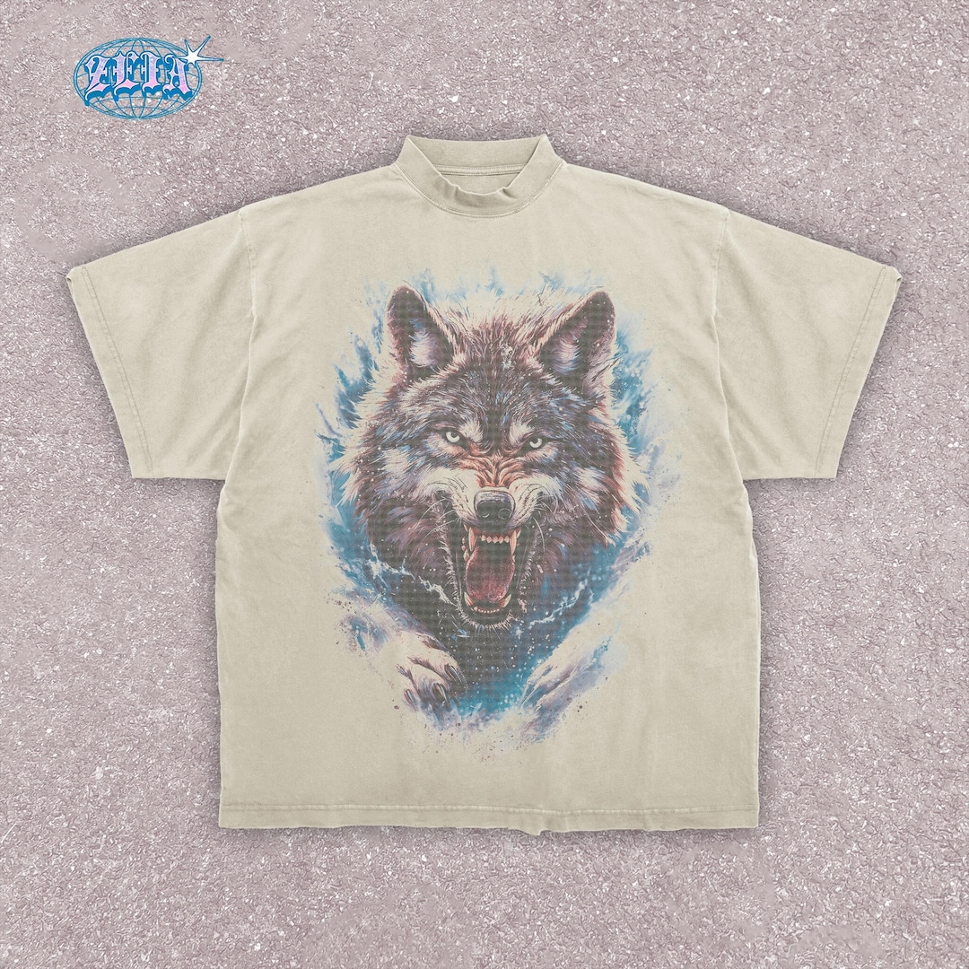 Retro Fierce Wolf Graphic Tee Angry Wolf Spirit Animal Tee Roaring Wolf ...