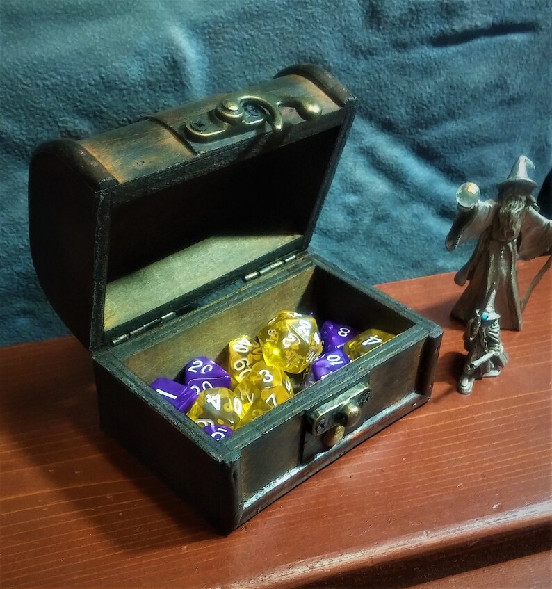 Dungeons and Dragons Dice Box Set Dnd Dice Set Treasure Chest | Etsy