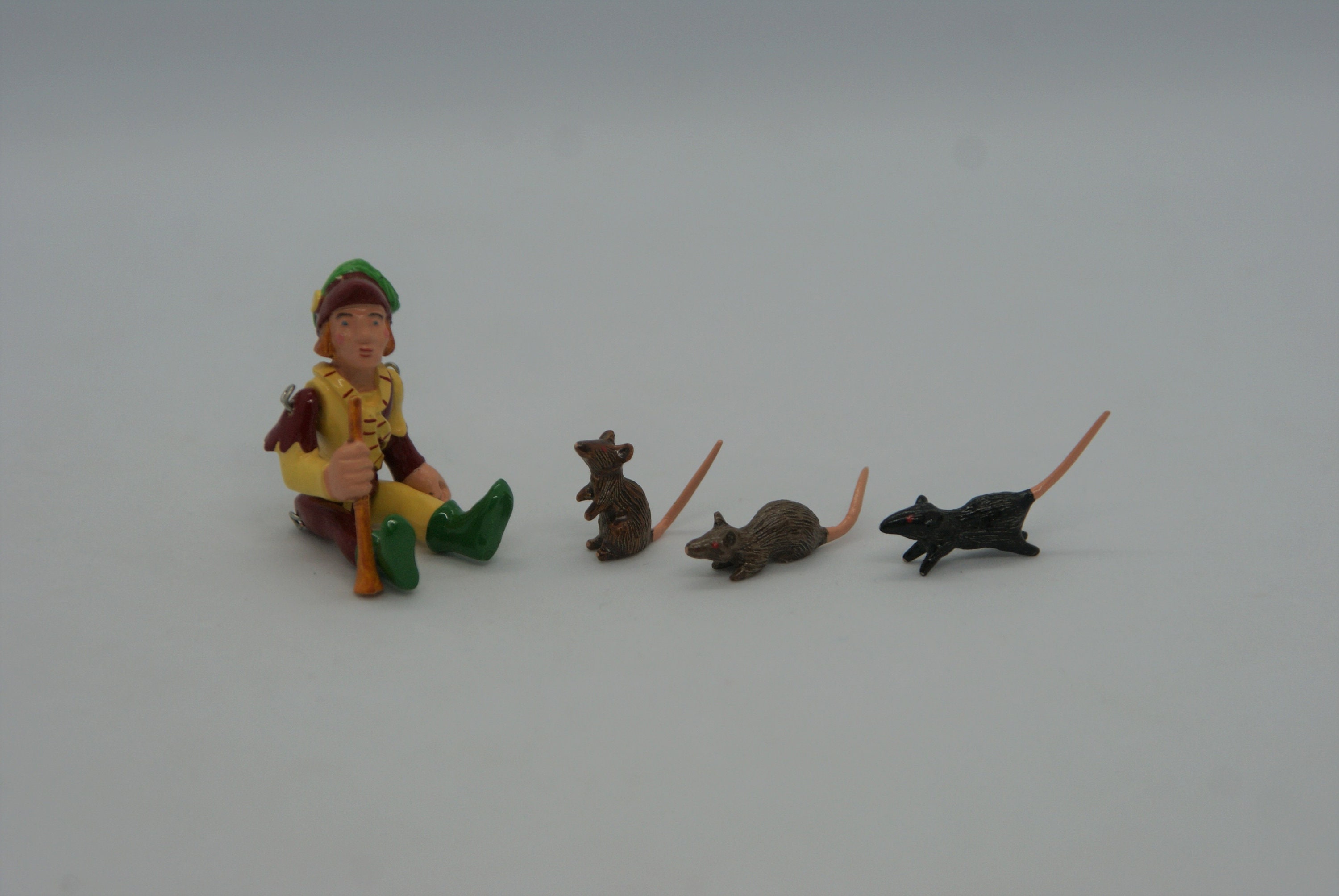 Hantel Miniature Pied Piper, Vintage Pewter Handcrafted in Scotland - Etsy
