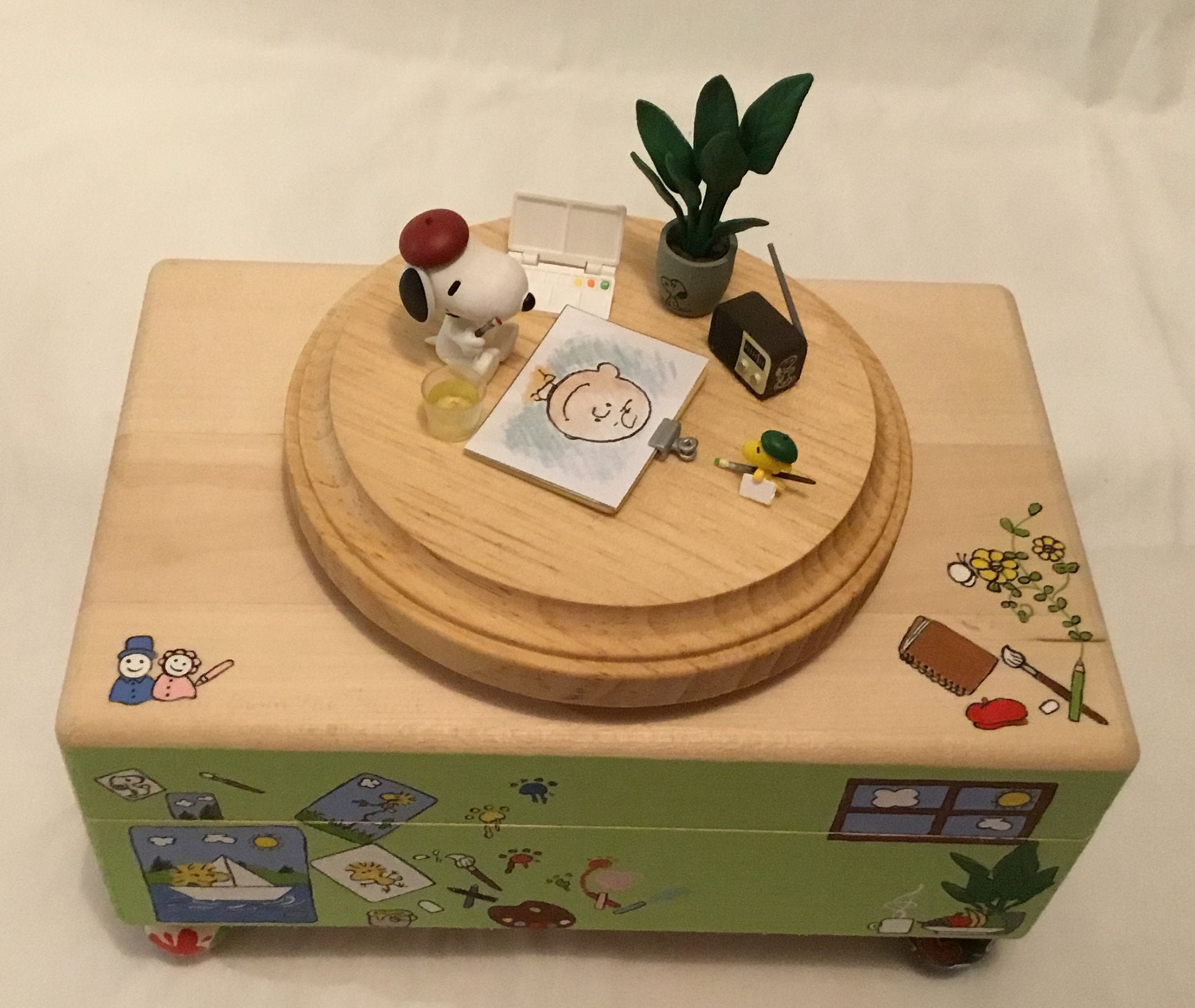 Snoopys Art Studio Music Box - Etsy