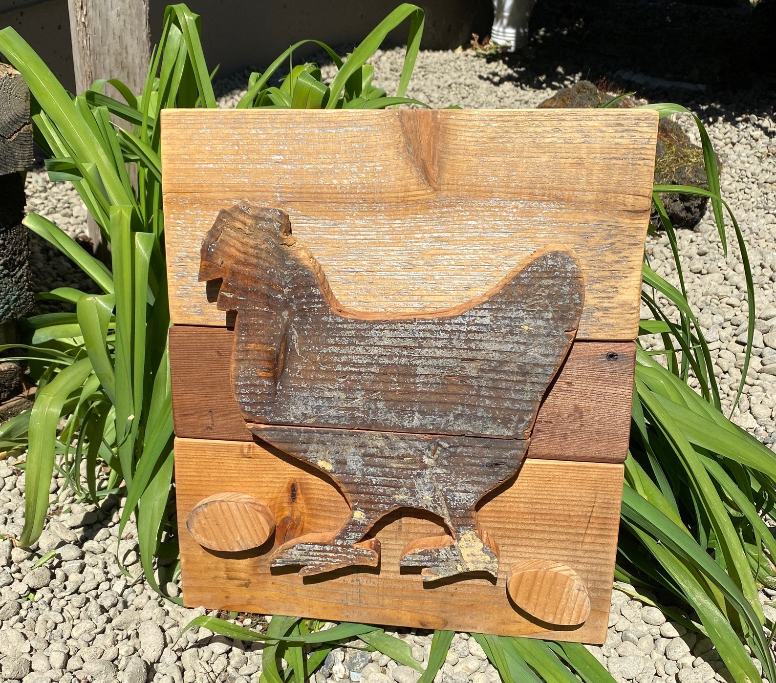 Reclaimed Wood Chicken Decor: 3D Farmhouse Wall Hanging - Etsy