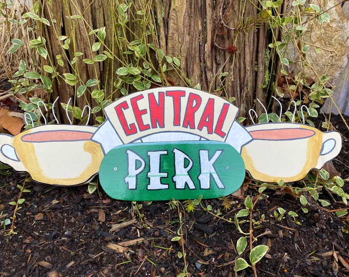 Wood Central Perk Sign, Wood Friends Decor, Friends Inspired Decor ...
