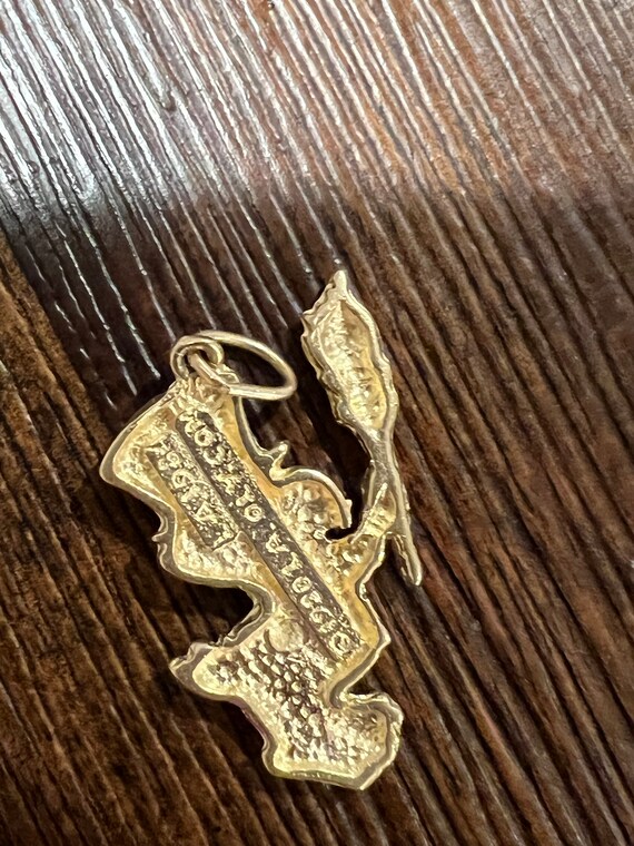 Vintage 14k gold Eagle character holding1984 Olympic … - Gem