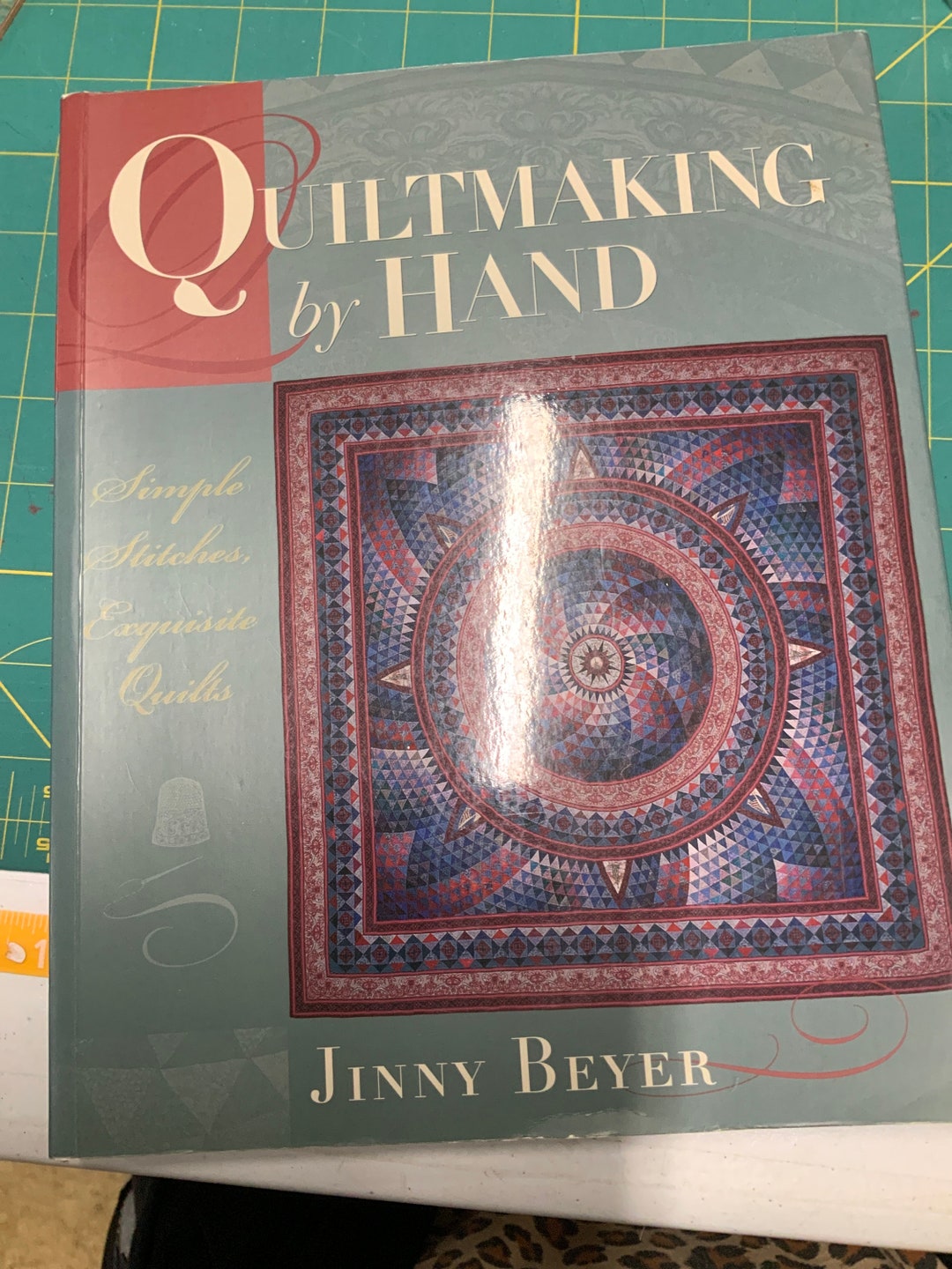 Quiltmaking by Hand Simple Stitches Exquisie Quilts Paperback by Jonny ...