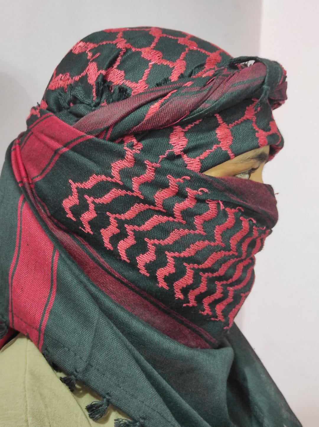 Black & Maroon Palestine Keffiyeh Scarf: Traditional Arab Shemagh - Etsy