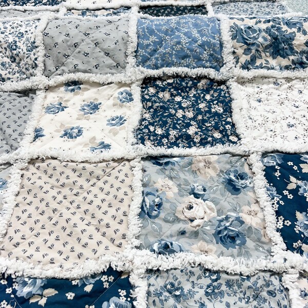 Romantic Quilt - Etsy