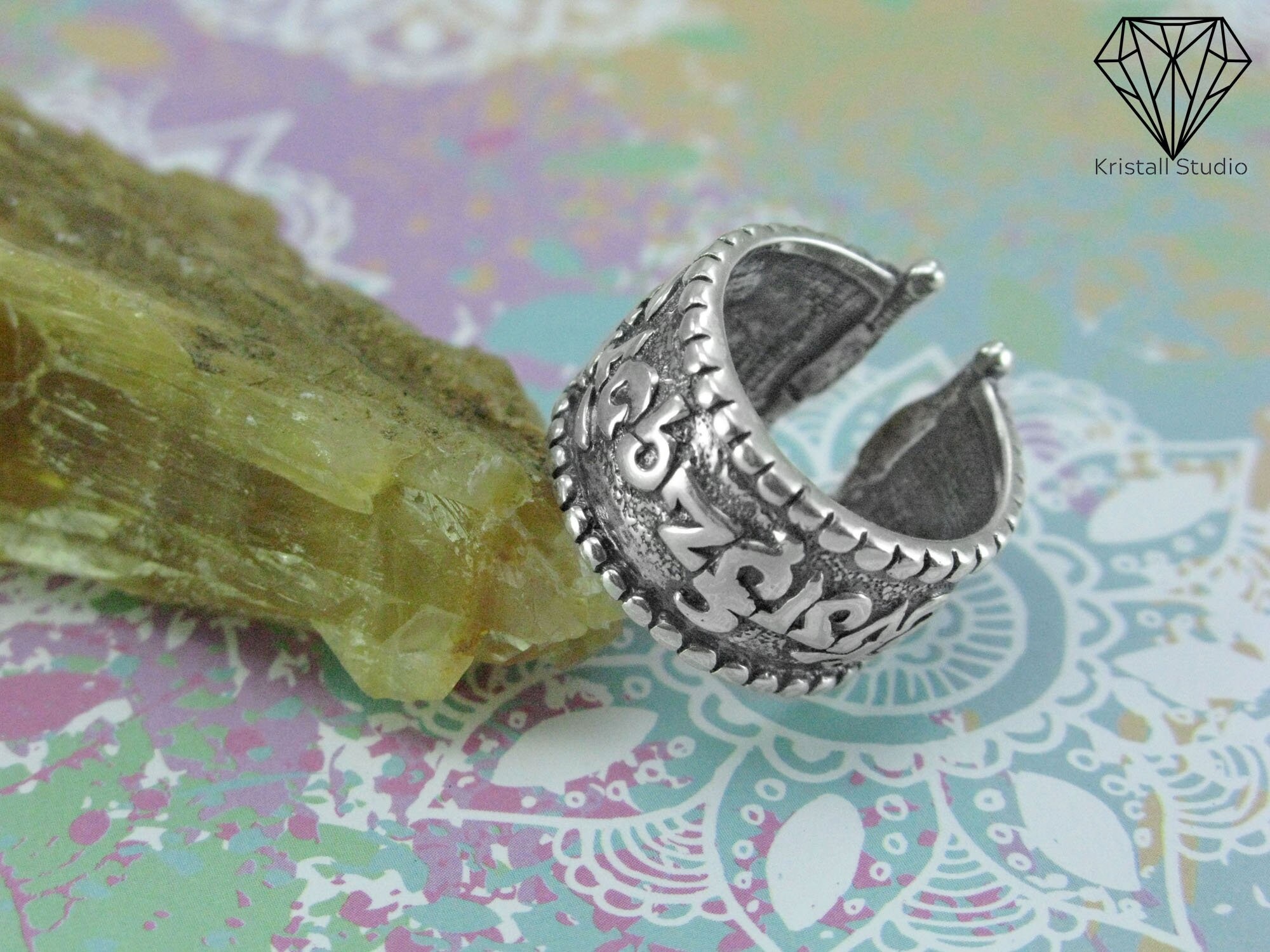 Silver Mantra Ring / Ring for Meditation/ Buddhist Mantra Om Mani Peme ...