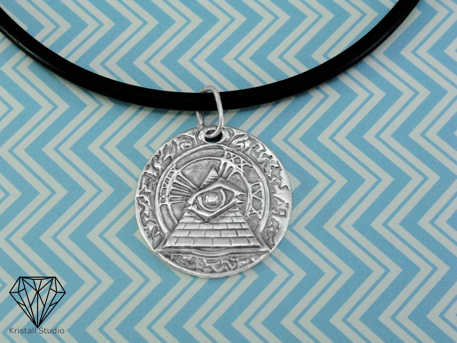 Silver Pendant All-seeing Eye in the Pyramid / Silver Pendant Eye of ...