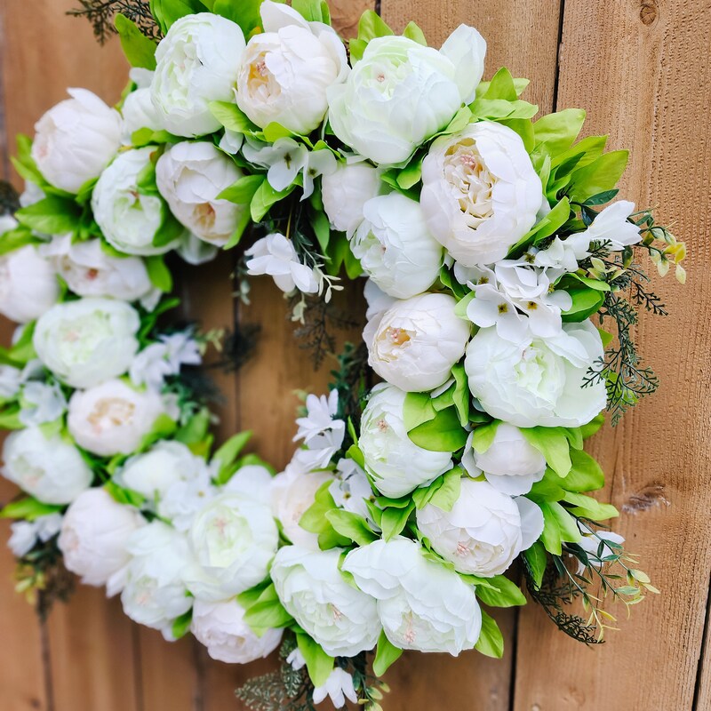 White Wreath - Etsy
