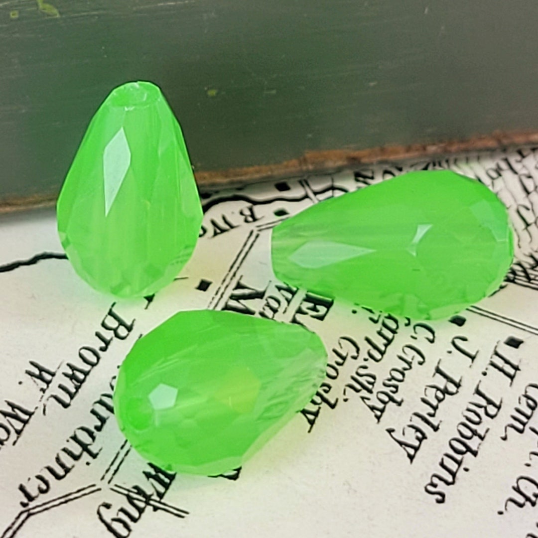 Cut Faceted Drop Bead in Opaque Green - 1 Dozen - Etsy