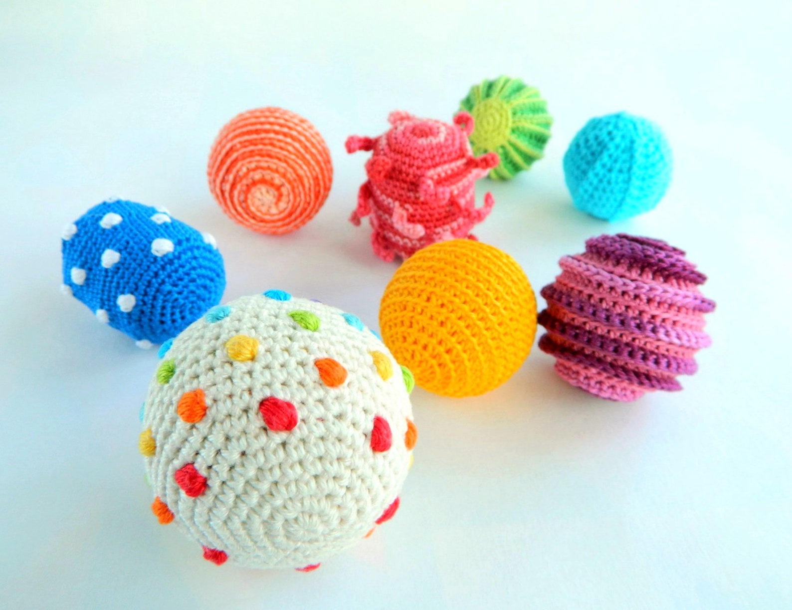 Montessori Sensory Balls / Crochet Rattle Balls Organic Baby Toys ...