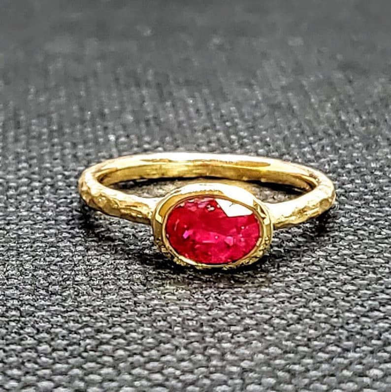 14k Solid Yellow Gold Hammered Ring With 1.00 Ct. 7x5 Oval Shape ...
