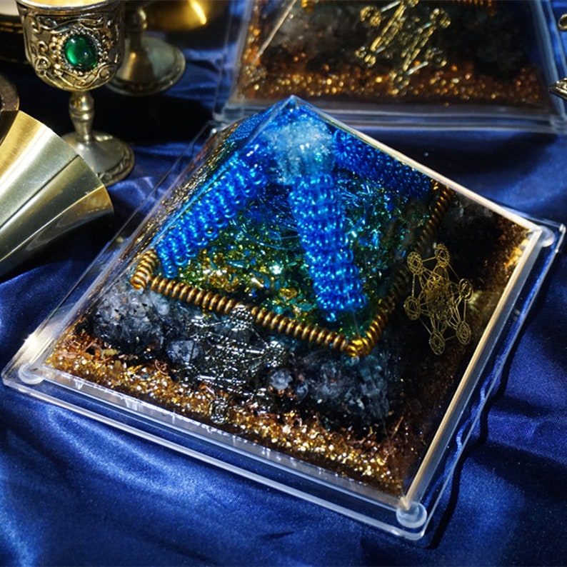 Large Orgonite Pyramid Mold-pyramid Silicone Mold-orgone - Etsy