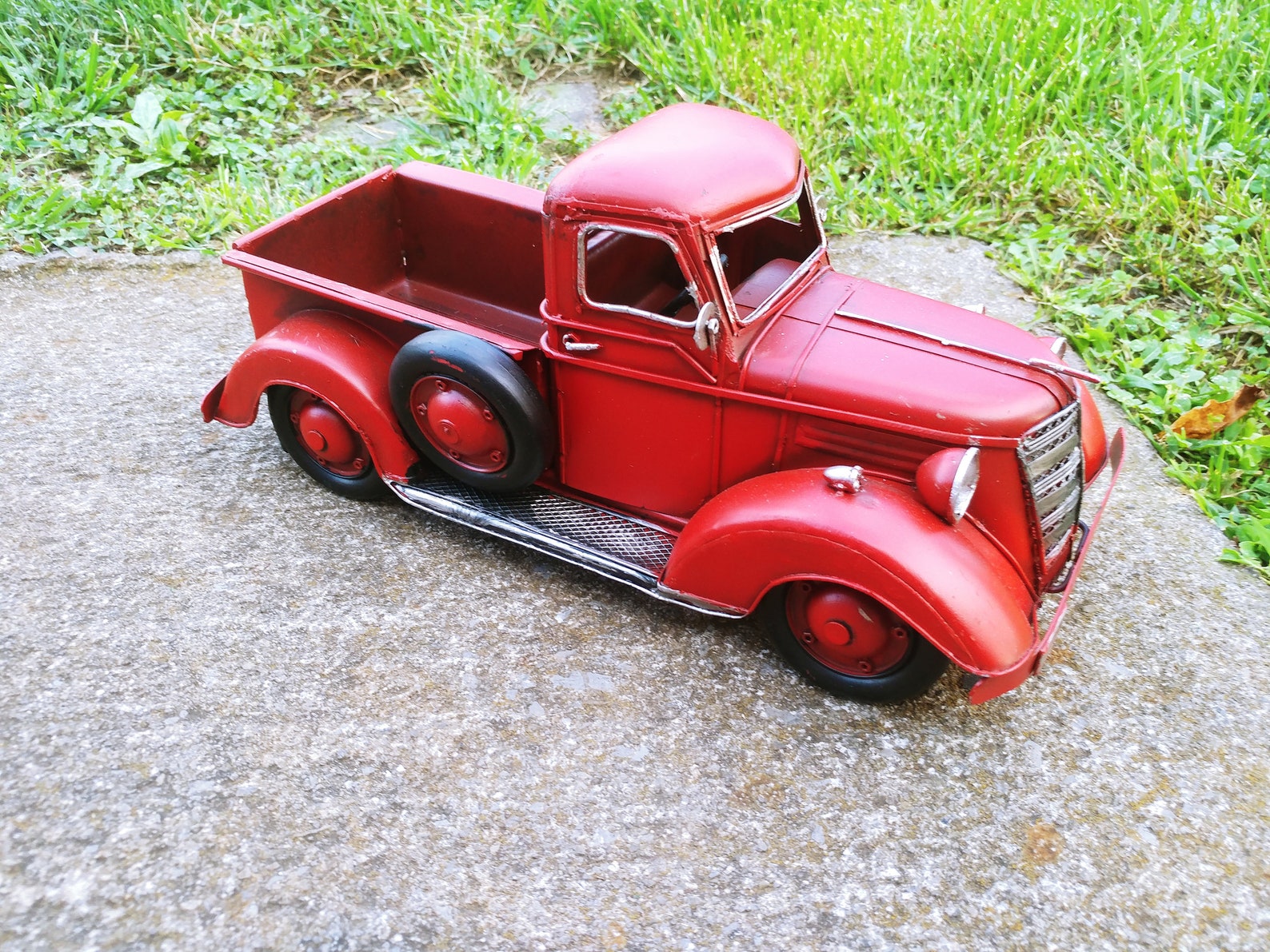 Farmhouse Red Truck Vintage Metal Christmas Truck Red | Etsy