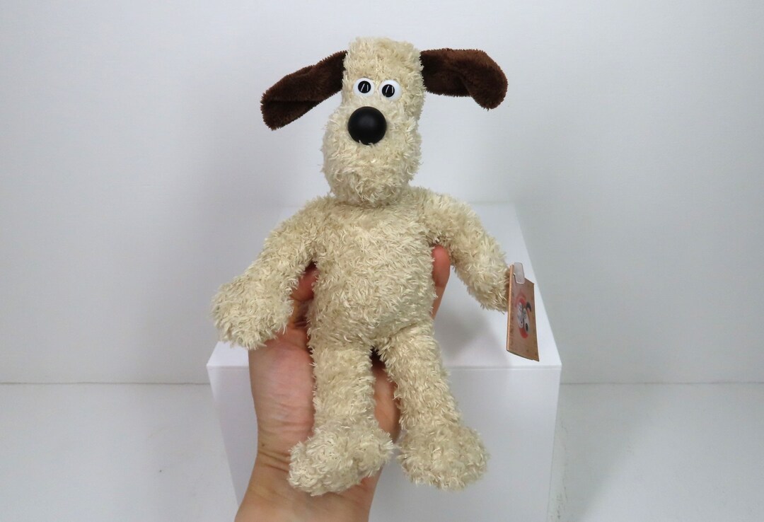 A Gromit Dog Plush Toy With Swing Tag, Rainbow Designs. Aardman Gromit ...
