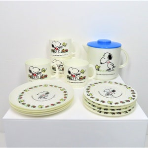 A Vintage 1970s Snoopy Tea Set. - Etsy