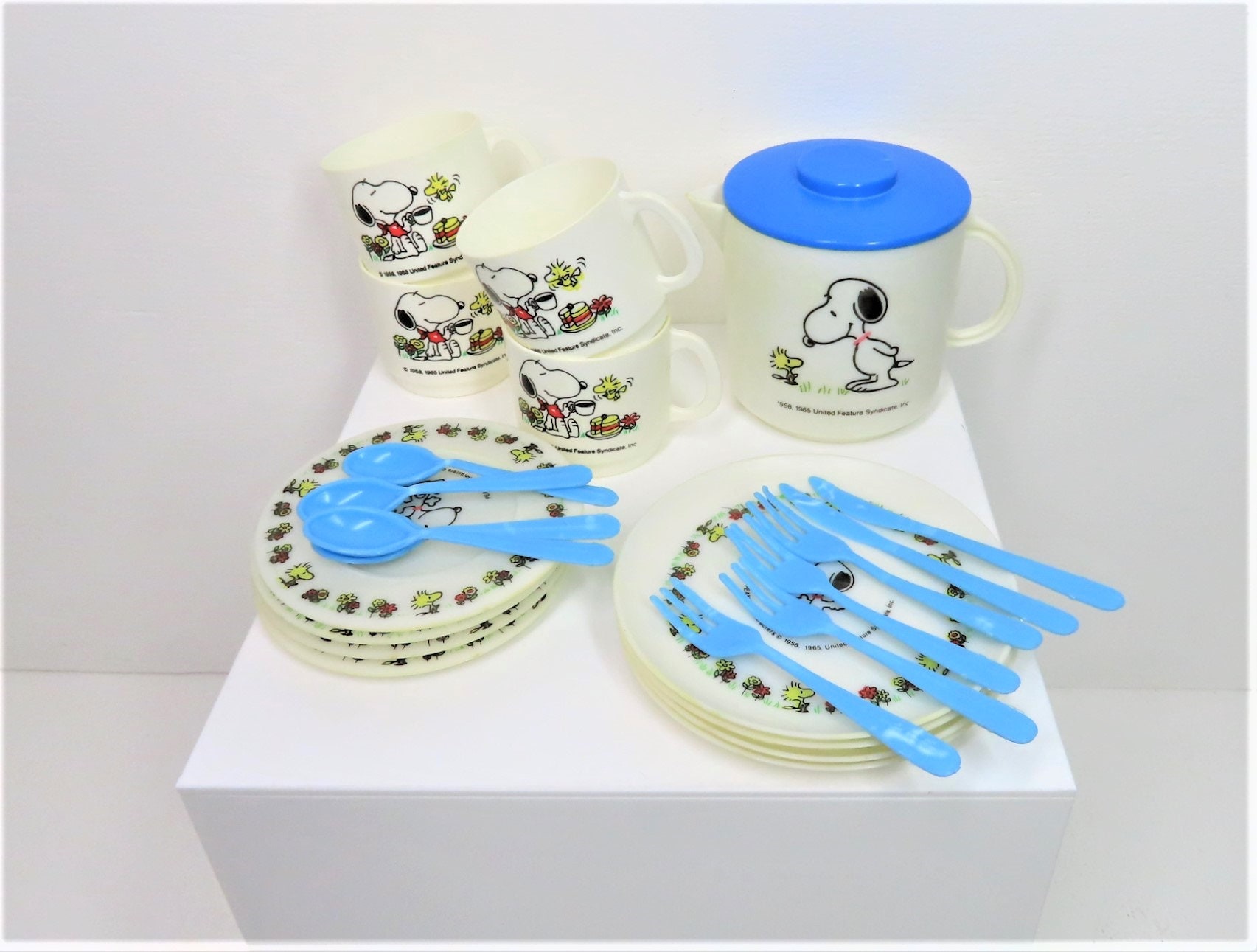 A Vintage 1970s Snoopy Tea Set. - Etsy