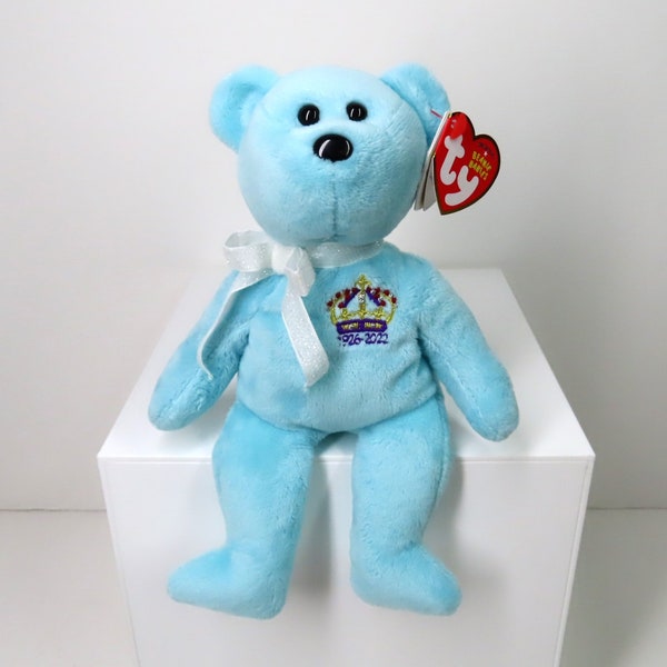 Queen Elizabeth Bear - Etsy