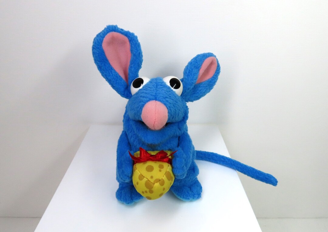 A Vintage Early 2000 Tutter Mouse Holding His Slice of Cheese Plush ...