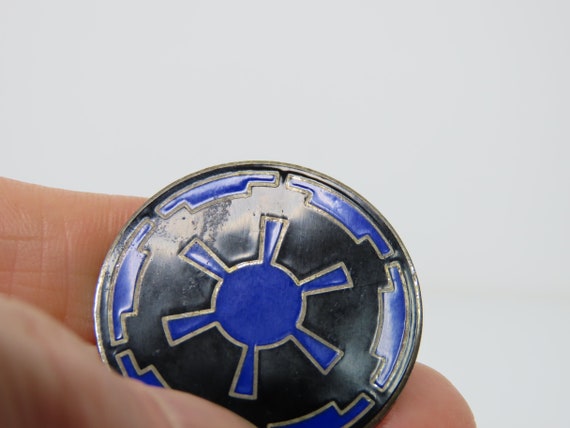 A vintage 1993 Star Wars enamelled pin, Galactic Empi… - Gem