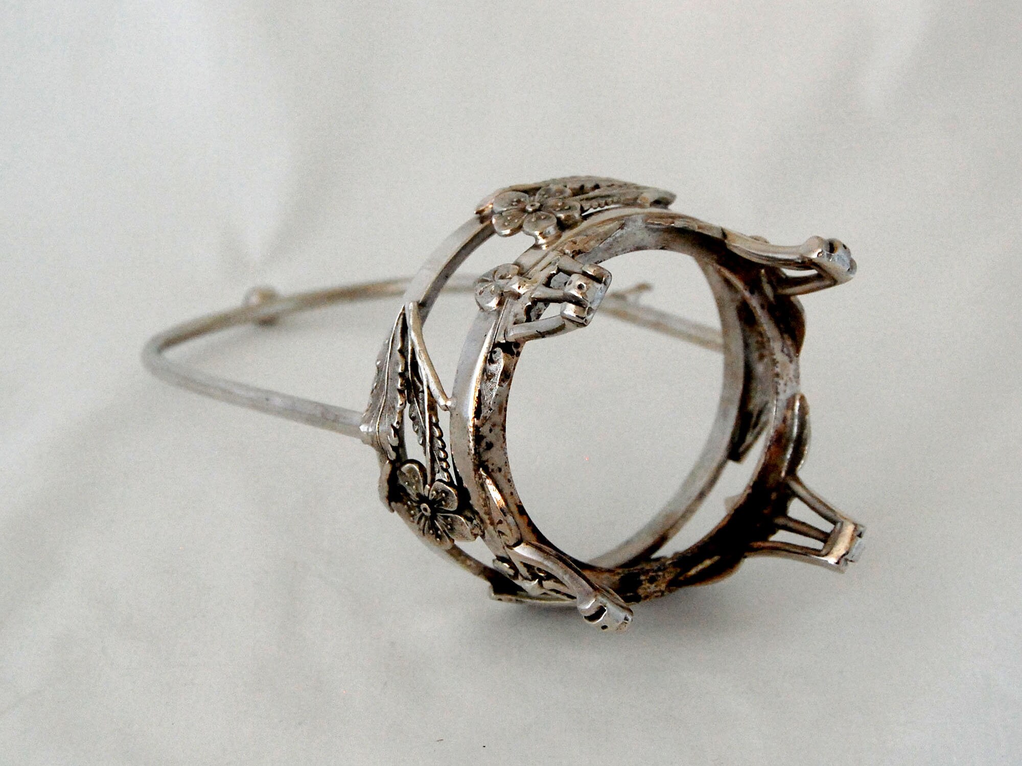 Antique Reed & Barton Pickle Castor Featuring Banded W/pattern Designs ...